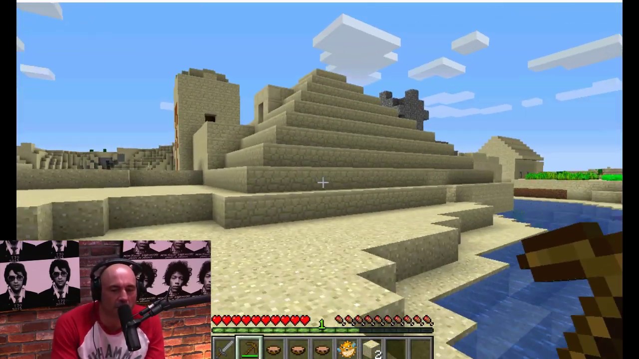 Joe Rogan plays minecraft: The Desert - YouTube