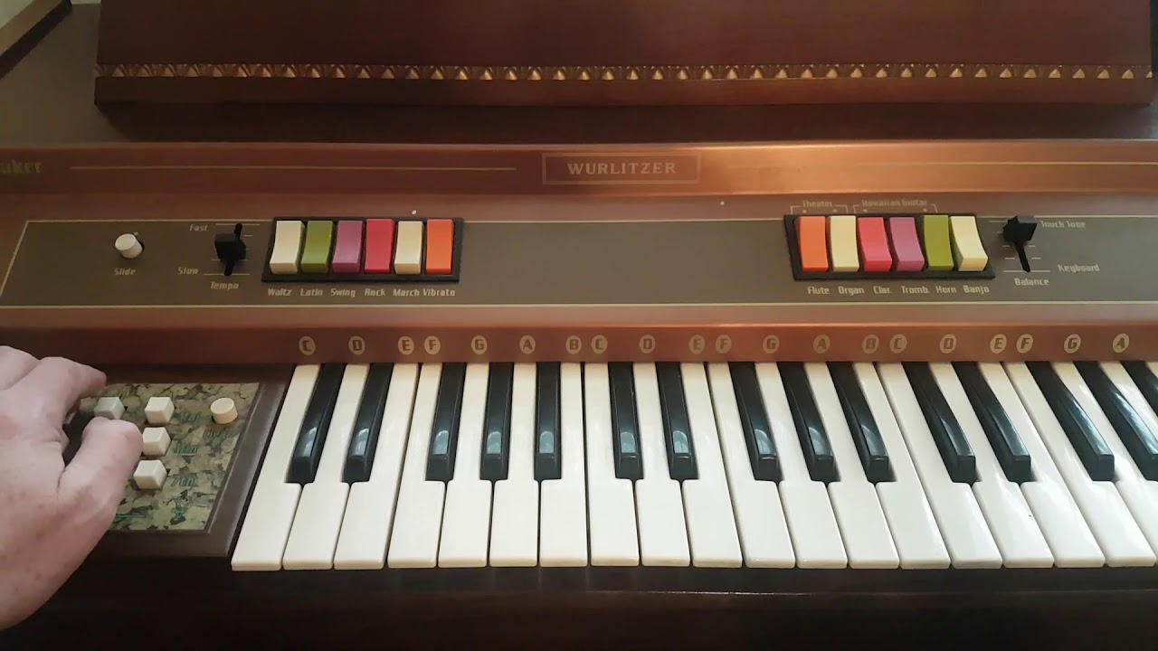 Wurlitzer Funmaker - YouTube