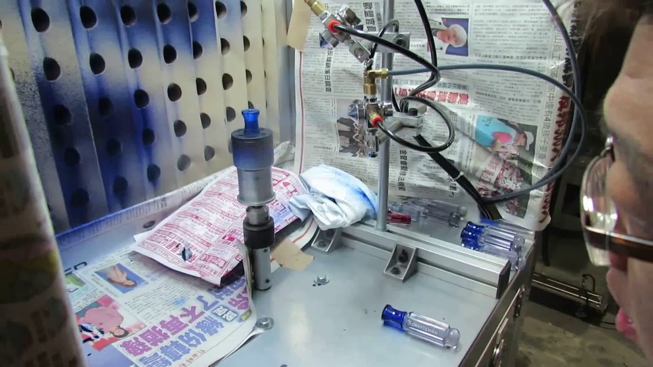 乾式噴房 單軸自轉噴塗機 spindle spraying machine - YouTube