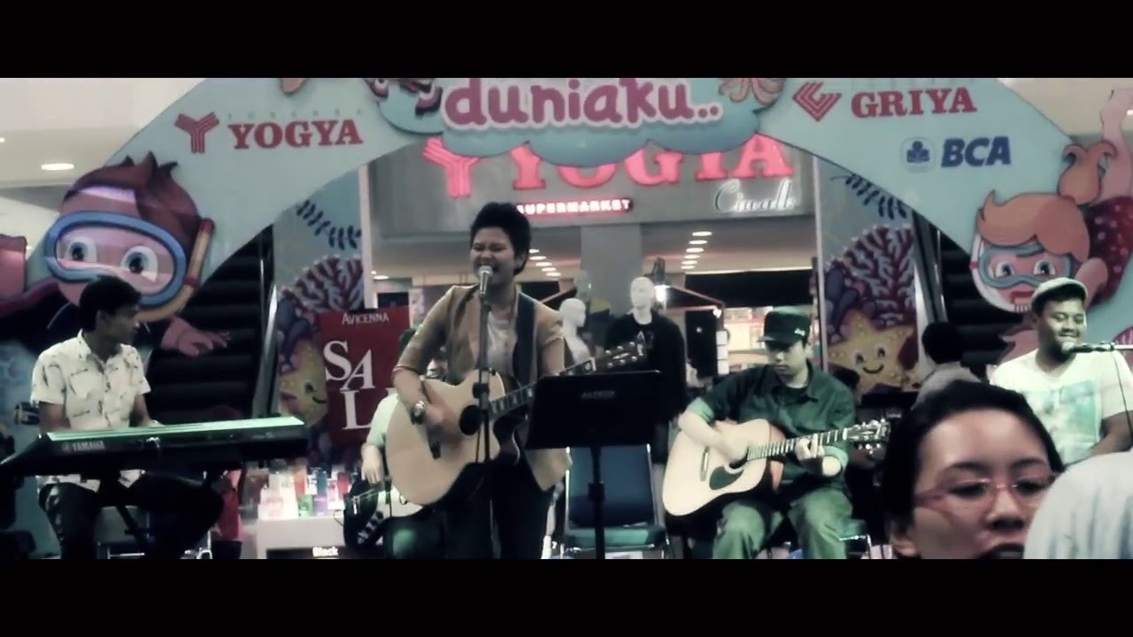[Music Video] Cover Kisah Romantis by Adea & Friends - YouTube