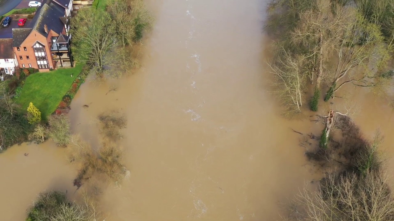 Drone Footage Shows Scale of River Severn Flooding in Bridgnorth - YouTube