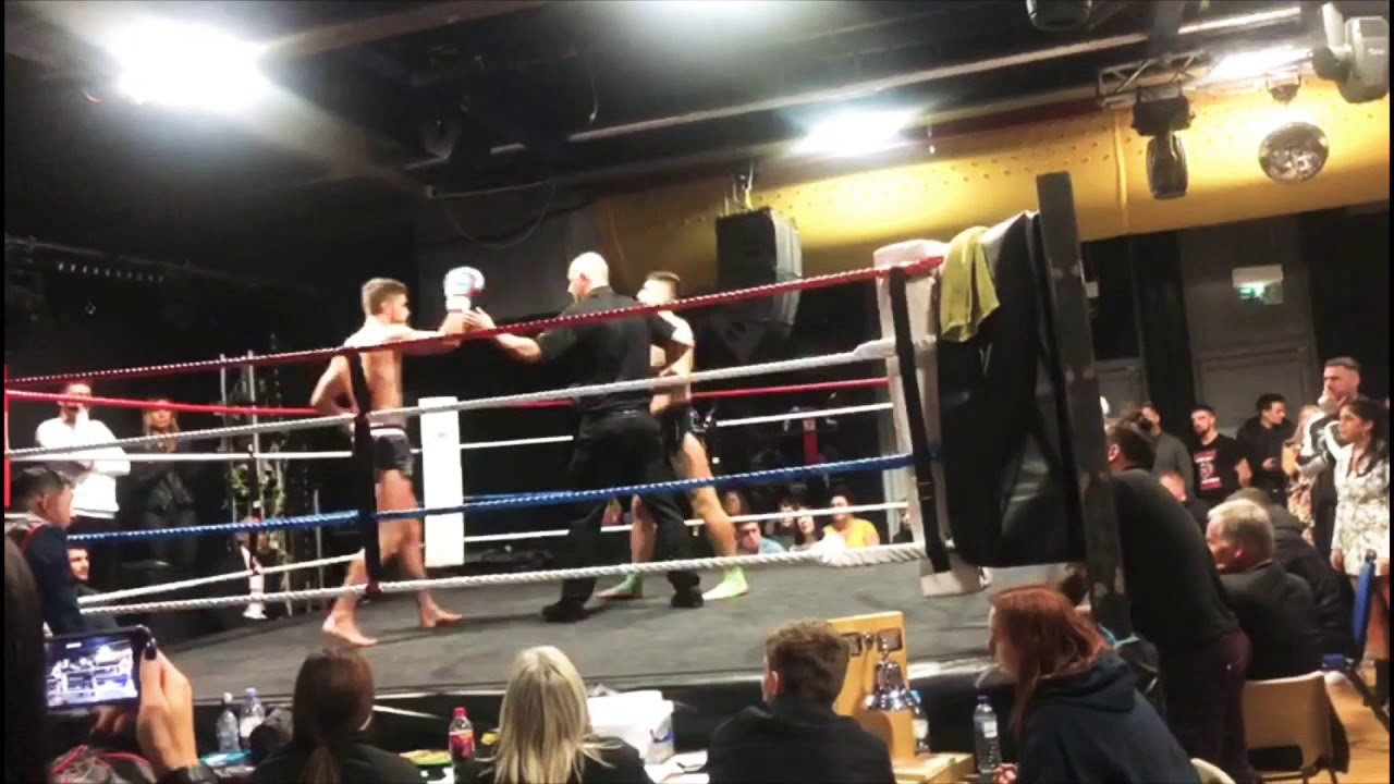 Toby Bindon wins WBC English Muay Thai title by KO - YouTube
