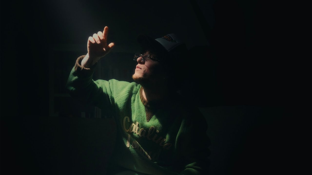 EMME - INTRO (Visual Video) - YouTube