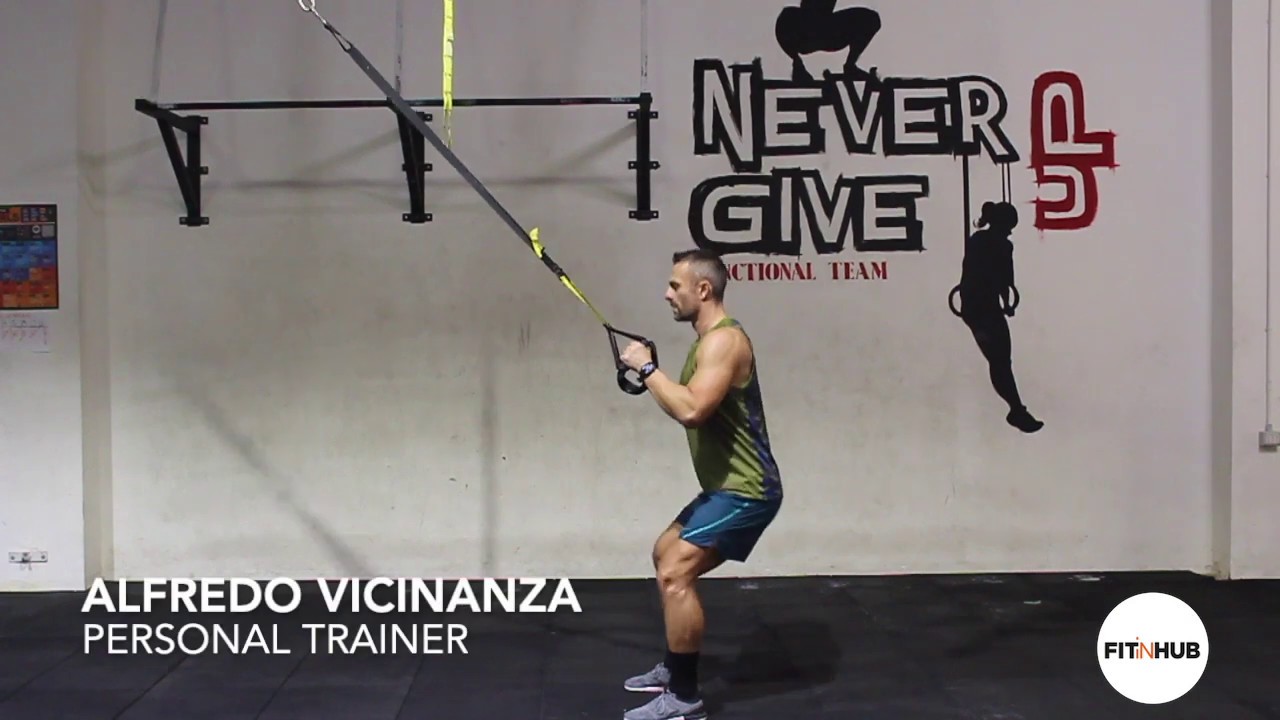 TRX Squat Tutorial - Alfredo Vicinanza per Fit In Hub - YouTube