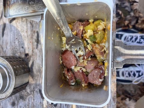 Polish sausage breakfast in a yugoslavian mess kit. - YouTube