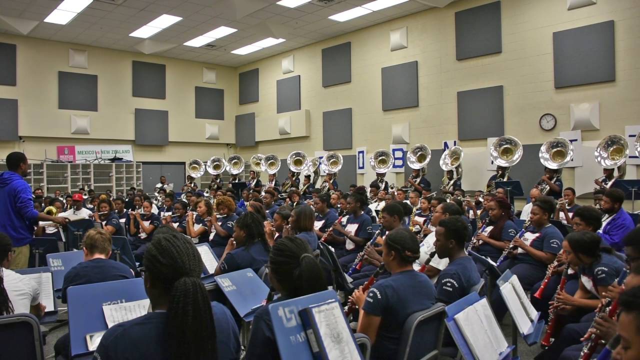 Tennessee State University Marching Band 24K Magic Bandroom - YouTube