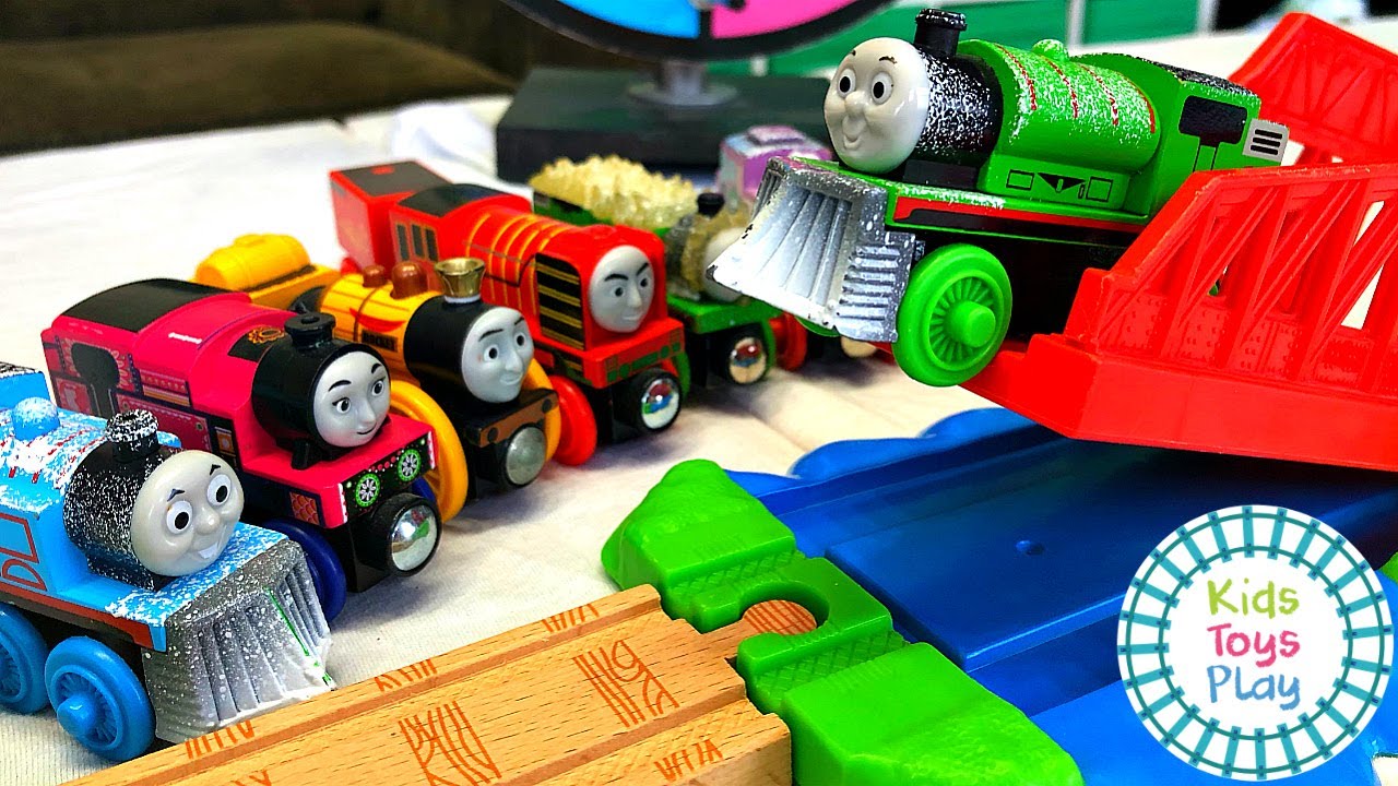 Learn Colors with Thomas & Friends Jumping Competition - YouTube