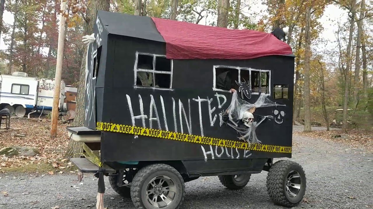 Golf cart haunted house - YouTube