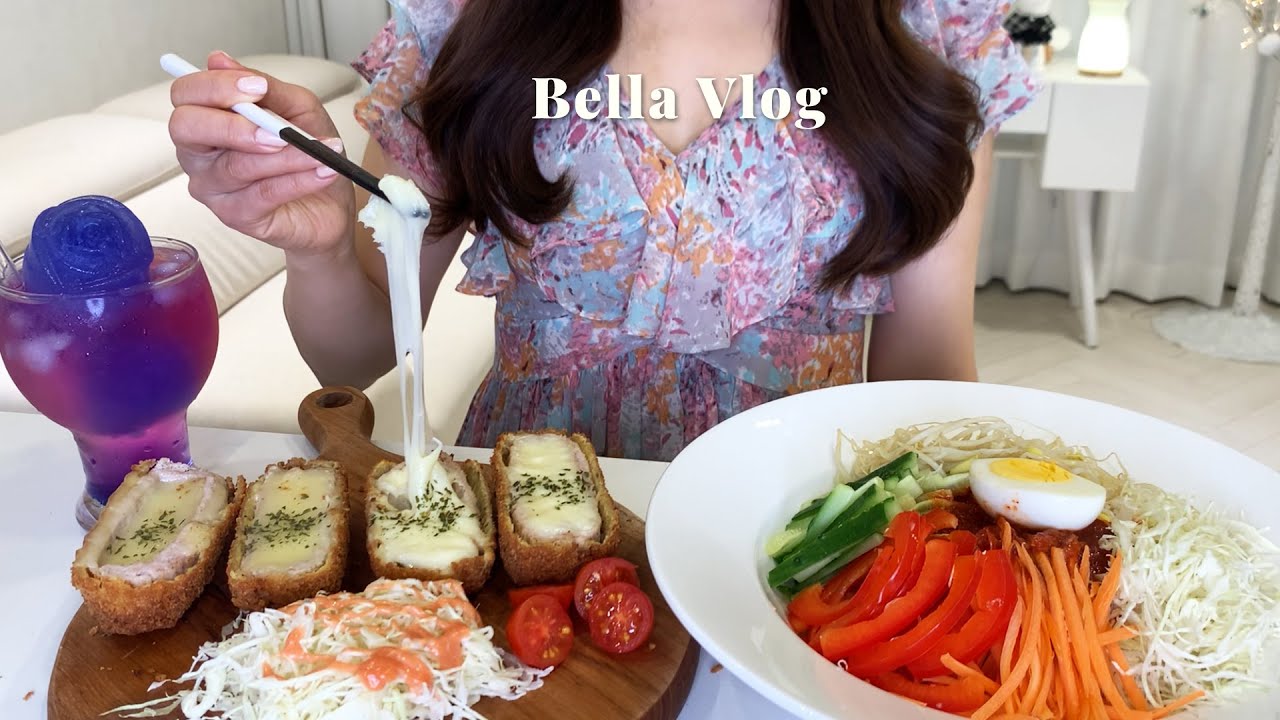 Engl자취 브이로그 🥩치즈 돈까스 쫄면 만들기 👍조합 최고 예쁜 음료 홈카페 즐기는 자취 일상 I 간단한 청포도 딸기