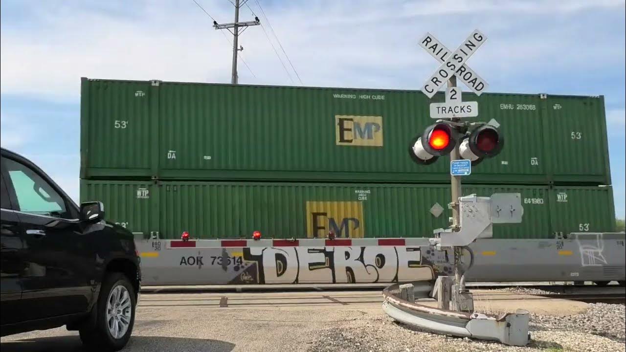 UP 5705 East in Edelstein, IL 5/21/23 - YouTube