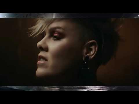 Rag'n' Bone Man @ P!nk - Anywhere Away From Here (life extension) - YouTube