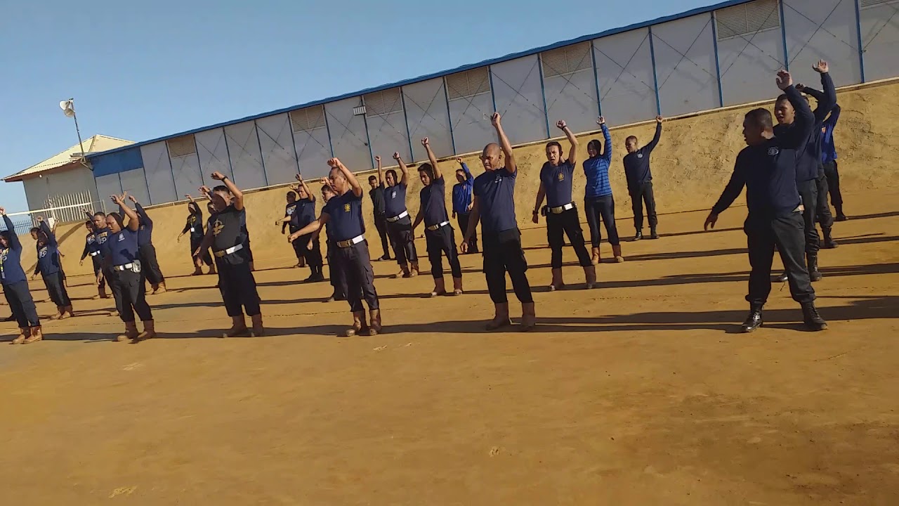 Senam militer security HARITA - YouTube