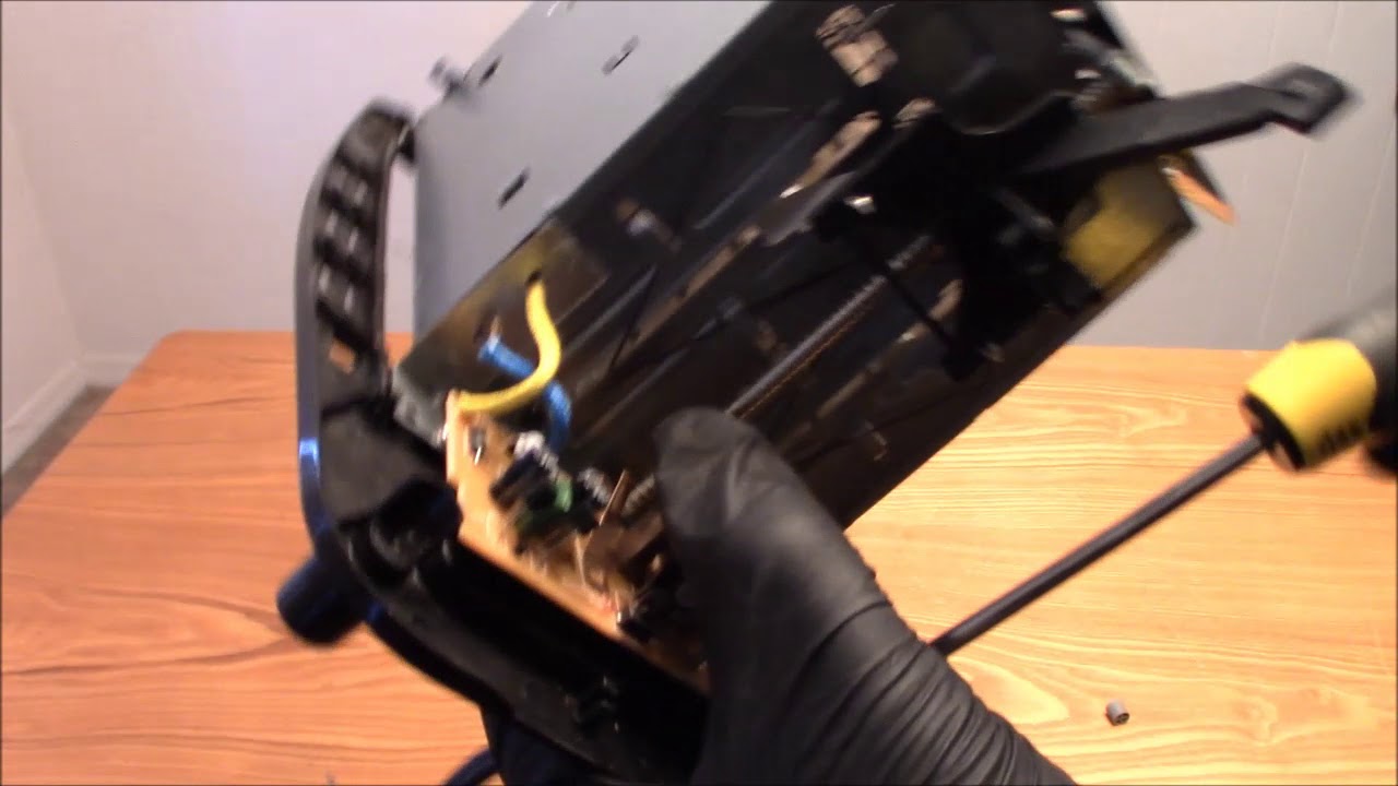 How To Take Apart A 2 Slice Bread Toaster To Find Out How It Works And ...