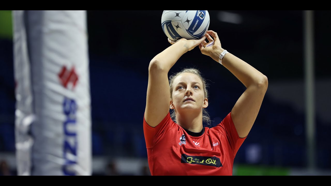 Tactix Shooter Ellie Bird chats to The Netball Post - YouTube