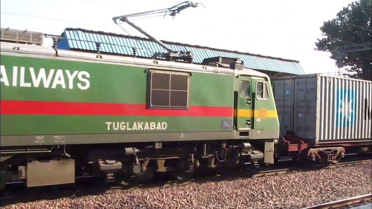 India's First 9000 hp Freight Loco WAG-9HH 90001 hauls a Container rake - YouTube