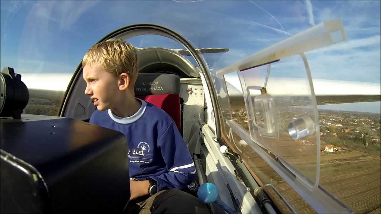 IS28B2 Nyíregyháza-LHNY Tátrai Zoltán 2013.10.20. - YouTube