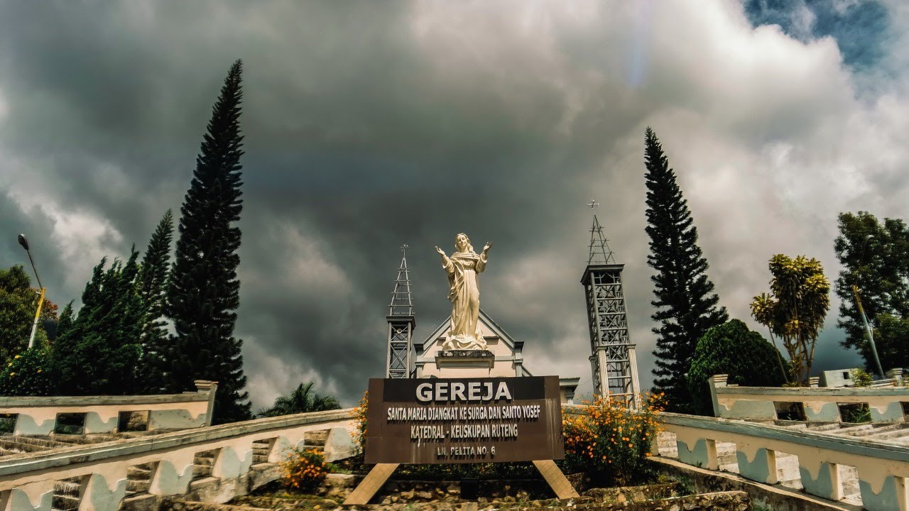 LIVE STREAMING MISA HARI MINGGU KATEDRAL RUTENG, 24 MEI 2020, PUKUL 08. ...