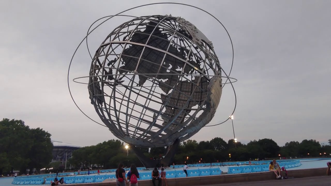 A globe 😃 - YouTube