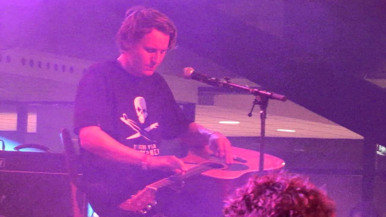 Ben Howard - Depth Over Distance Live @ Songbirdfestival 20-11-2011 ...
