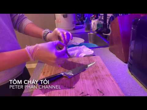Vào bếp với Peter Phan | Tôm Cháy Tỏi - YouTube