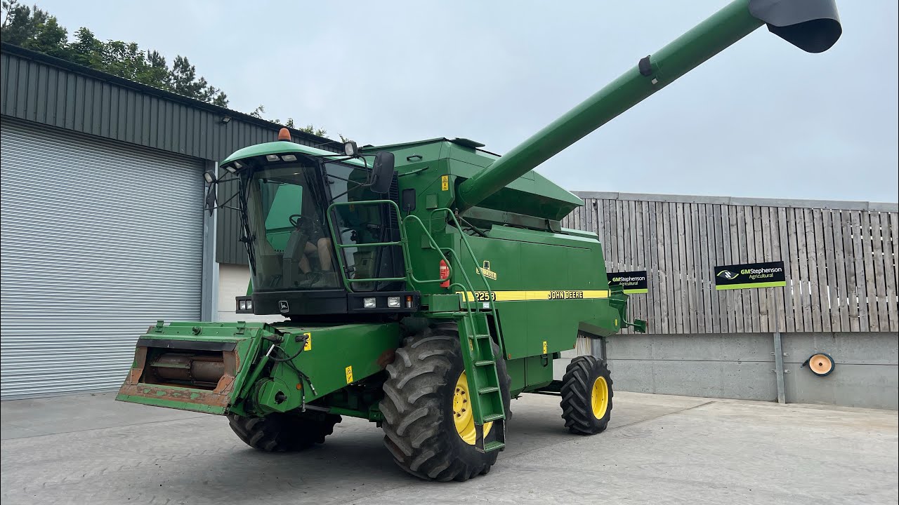 JOHN DEERE 2258 HILLMASTER, Full Walk Around Video - YouTube