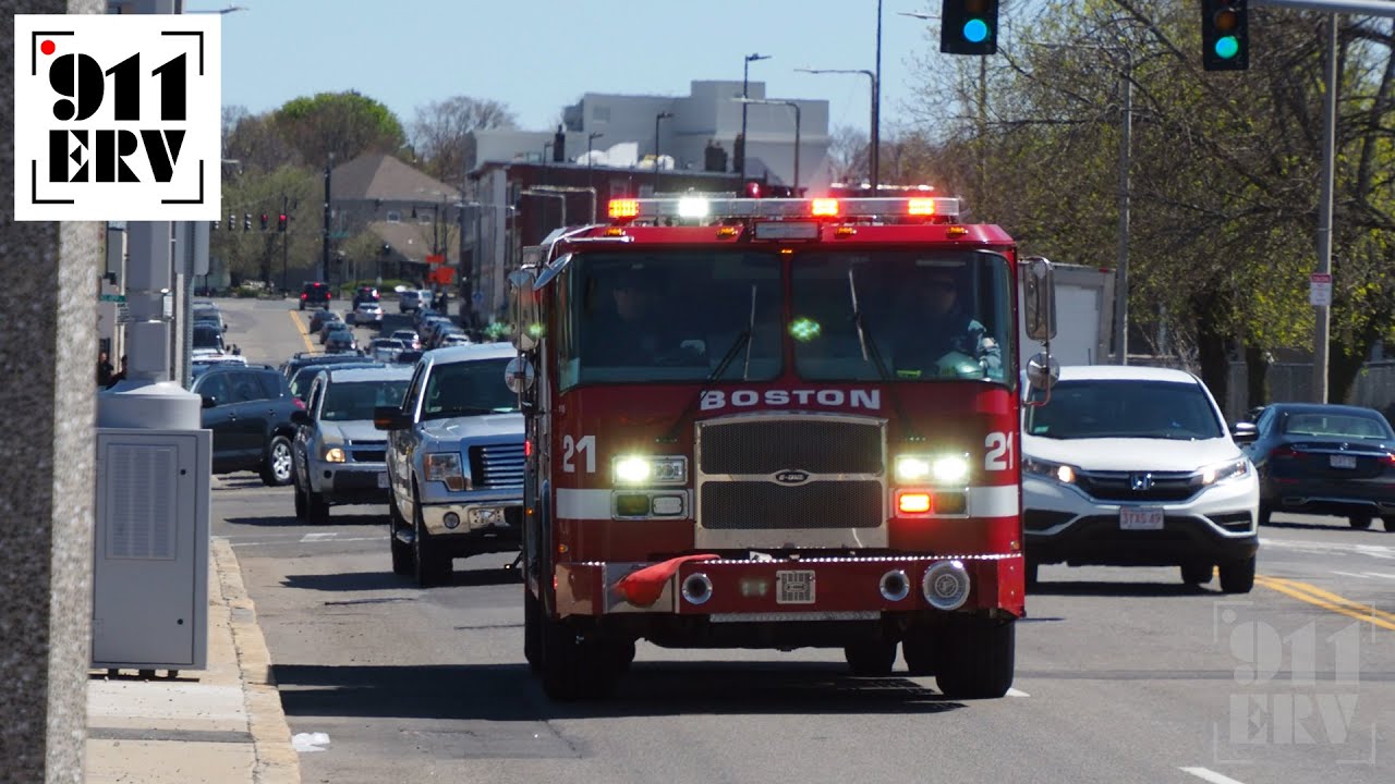 Boston Fire Truck Responding | Engine 21 - YouTube