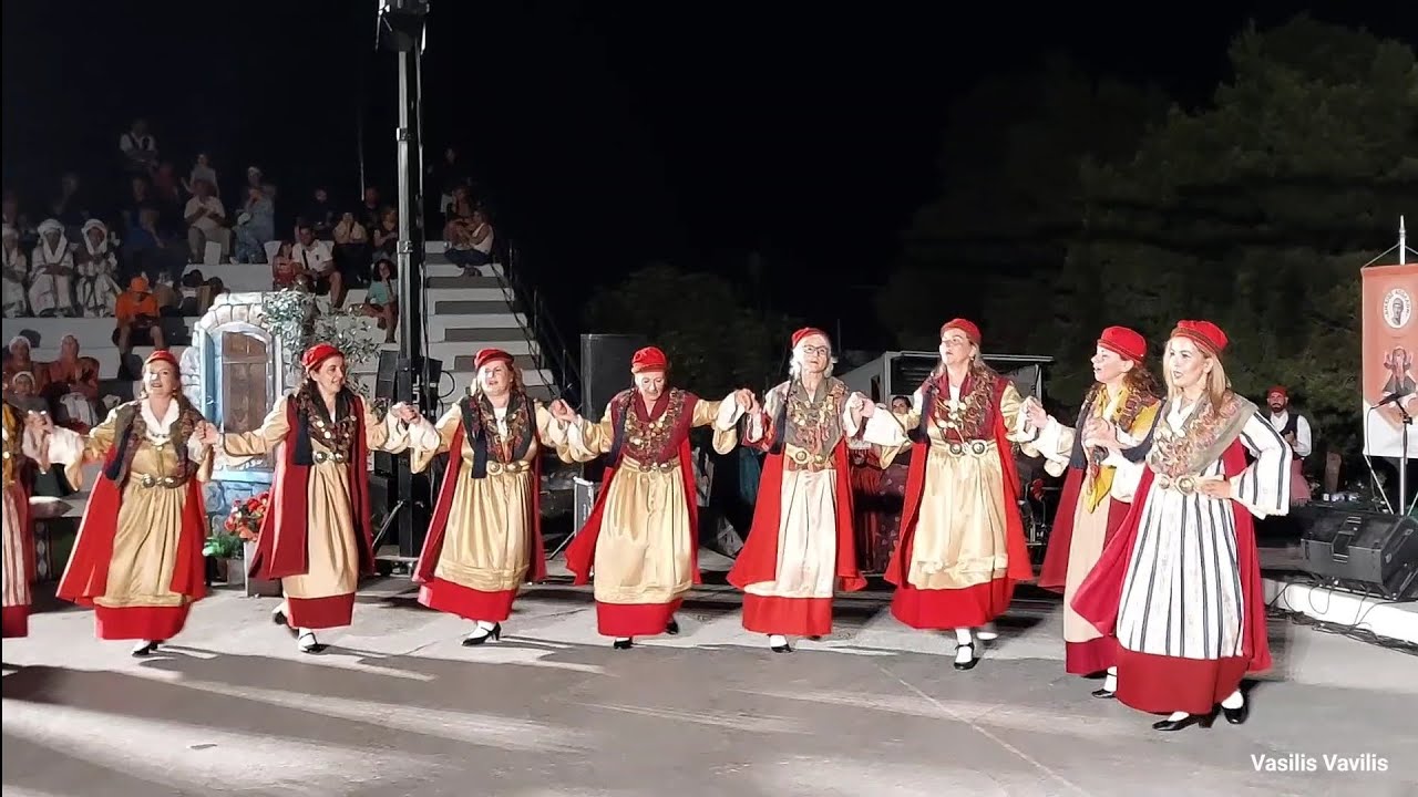 Καλαματιανός χορός και γύρισμα σέ συρτό -Από τα μικρά χρονάκια - Στου ...