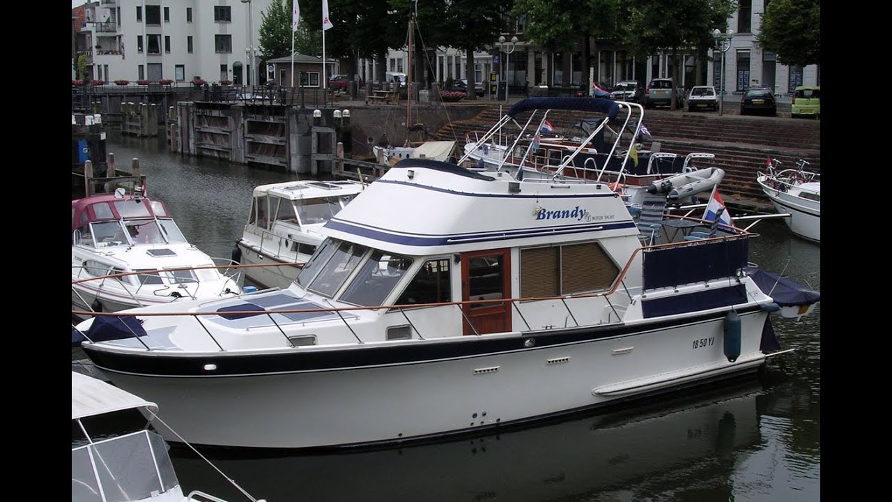 PT 38 Sundeck Trawler - YouTube