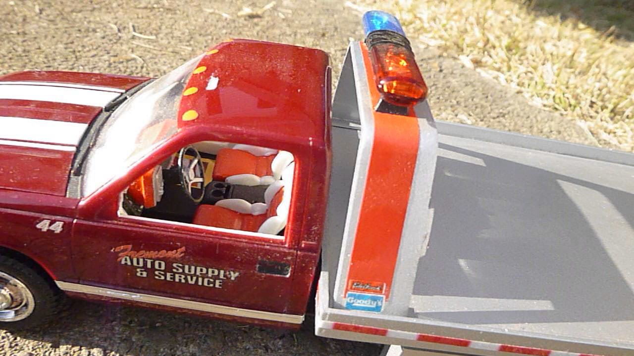 2 custom car haulers a friend built and I bought them 1/25 scale - YouTube