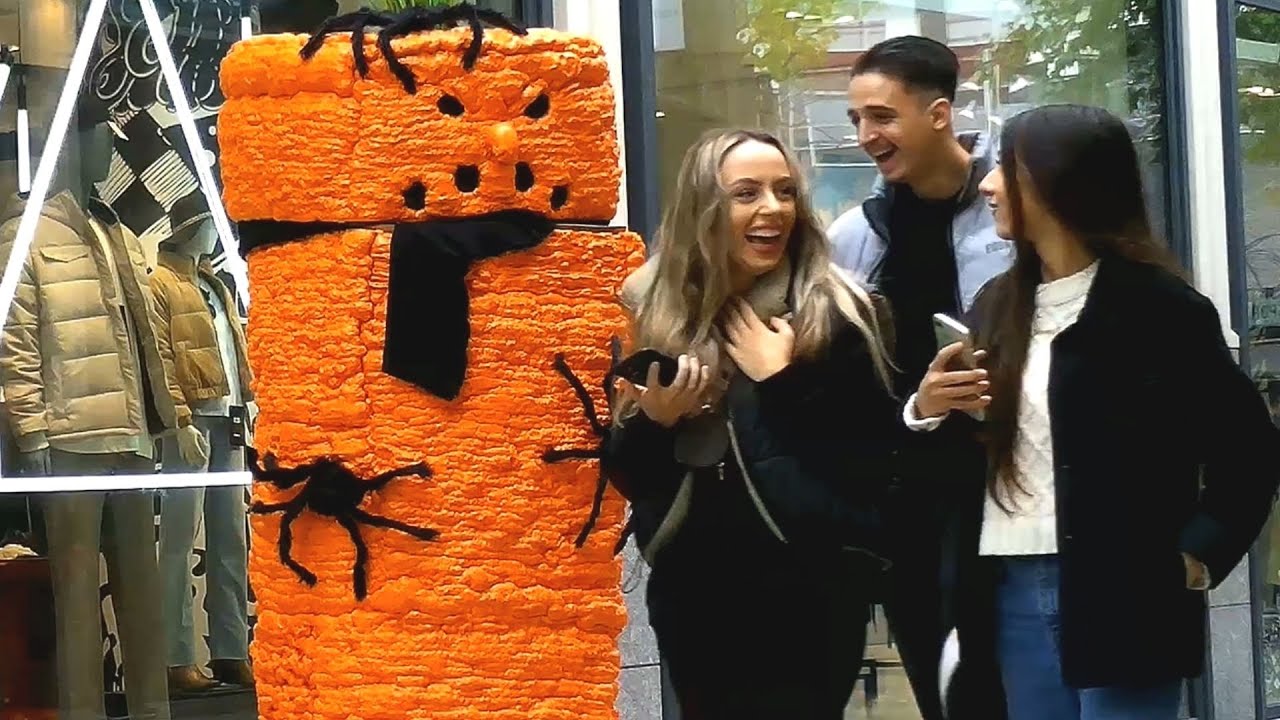 Halloween Prank !! Crazy Screams !! - YouTube