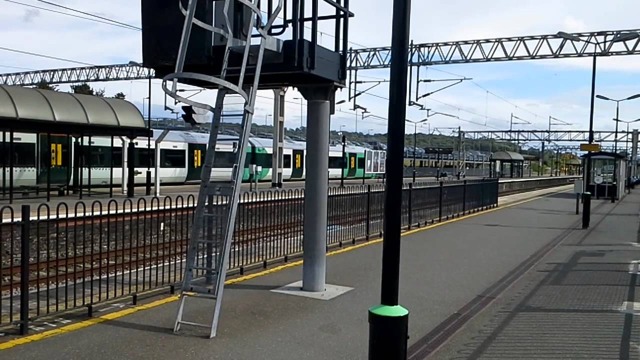 Trains at: Tring, WCML, 29/8/14 - YouTube