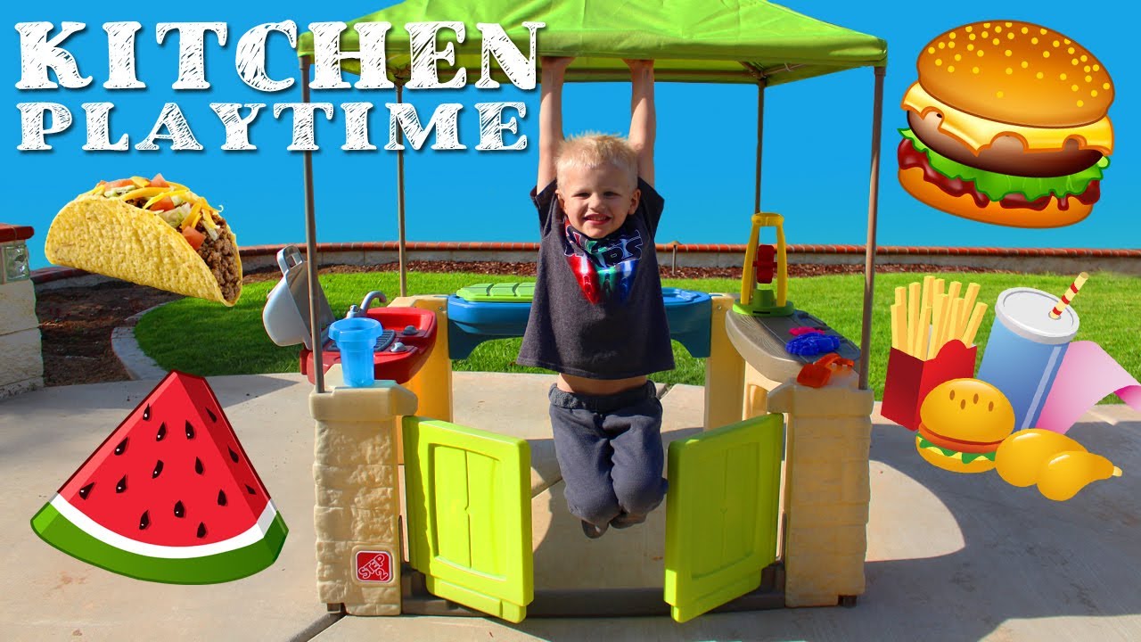 Outdoor Kitchen Playtime Fun!! - YouTube