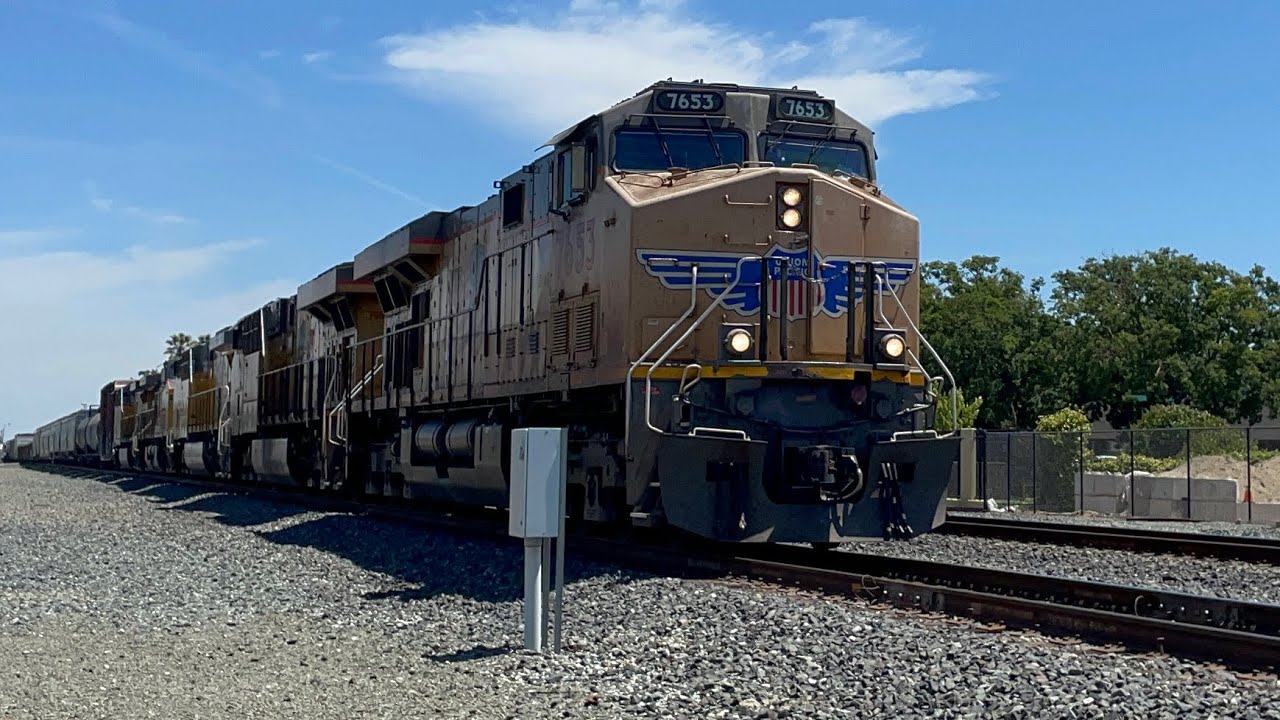 Union Pacific MRVMI-11 Takes its Time Thru West “A” Street - UP #7653 West - 6/11/23 - YouTube