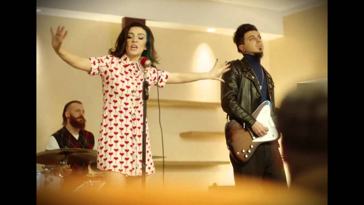 Model Mey (lyrics video klip) - YouTube