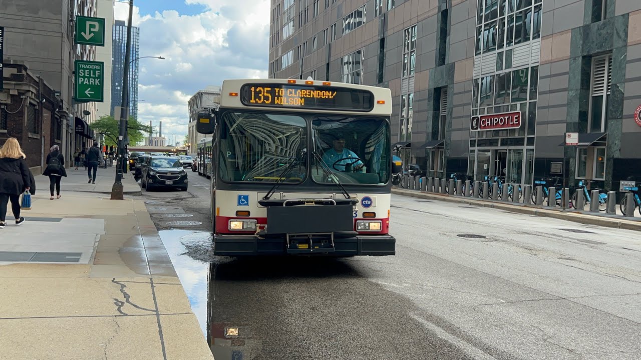 CTA Bus Ride 135 Clarendon/Lasalle Express From Franklin To Belmont CTA ...