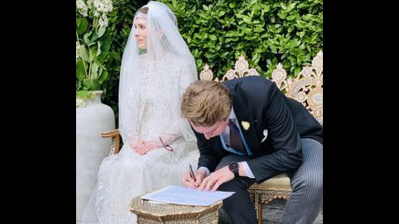 Princess Raiyah marries Roald Dahl's grandson - YouTube