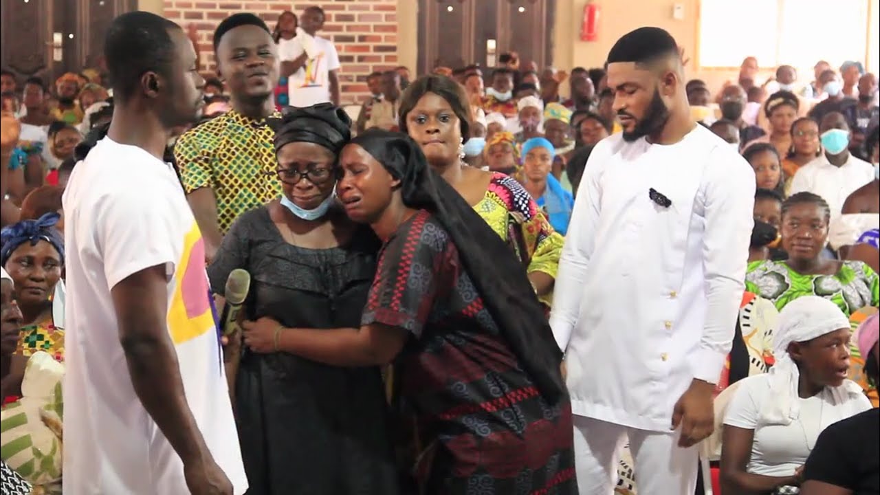 WHAT AN AMAZING PROPHET!!! Dr. Ogyaba is firing in the prophetic office ...