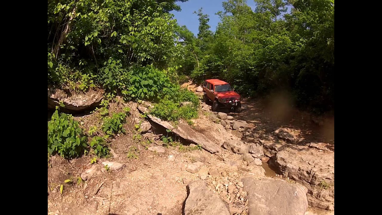Ford Explorer Offroad at SMORR Rock Crawling 2012 - YouTube