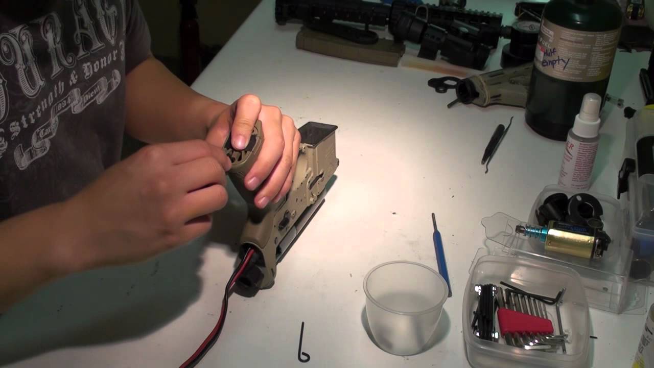 Taking Apart My G&P M4 CQB Airsoft - YouTube