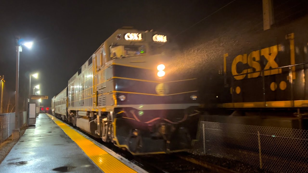 CSX F40 Test Train Meets Dead On With CSX L002 in Westborough MA! - YouTube