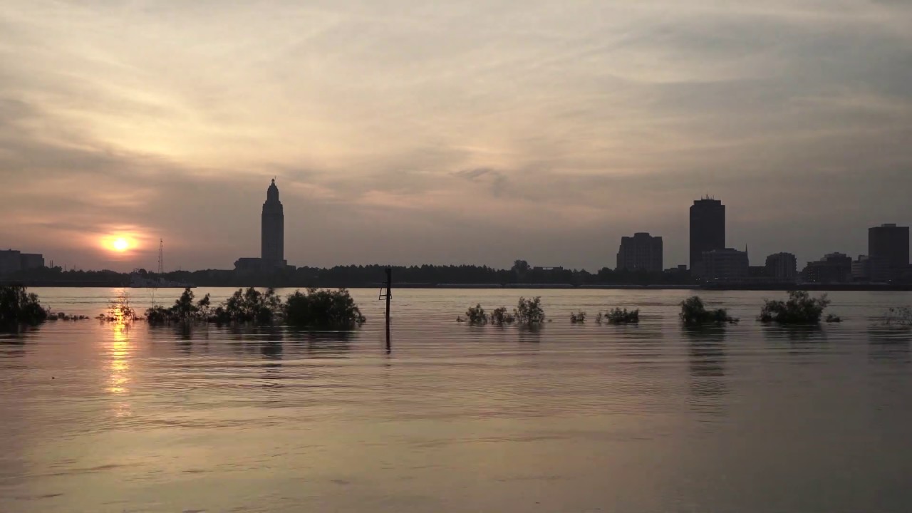 A relaxing musical sunrise over Baton Rouge and the Mississippi from ...