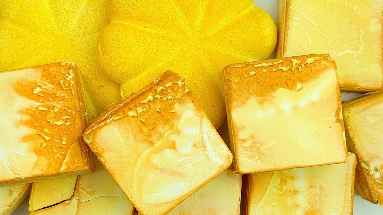 GYM CHALK★Dyed chalk★Crispy powder★Oddly satisfying video★ - YouTube