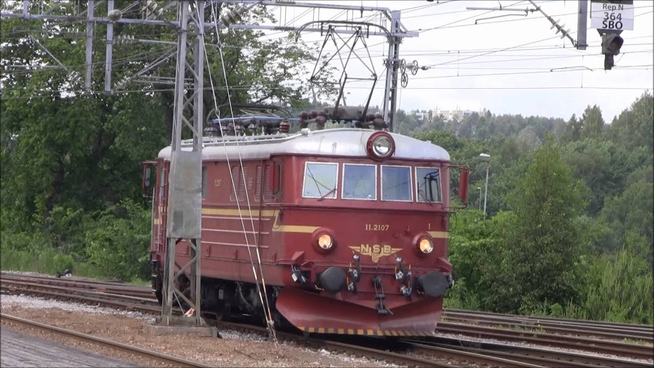 NSB El11 2107 i chartertog 16 juni 2012 - YouTube
