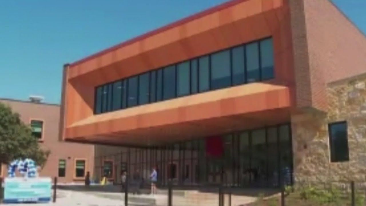 Austin ISD celebrates grand opening of new school virtually - YouTube