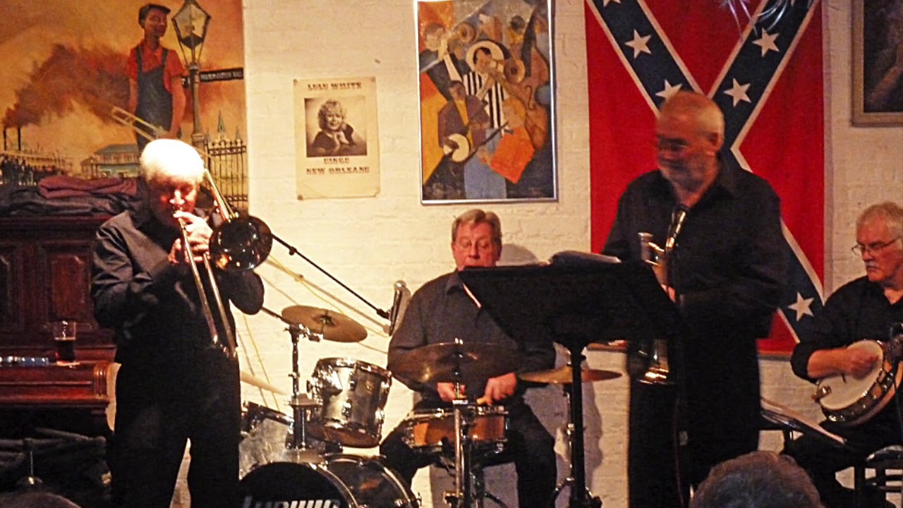 The Easy Riders at Louth jazz Club November 2013 - YouTube