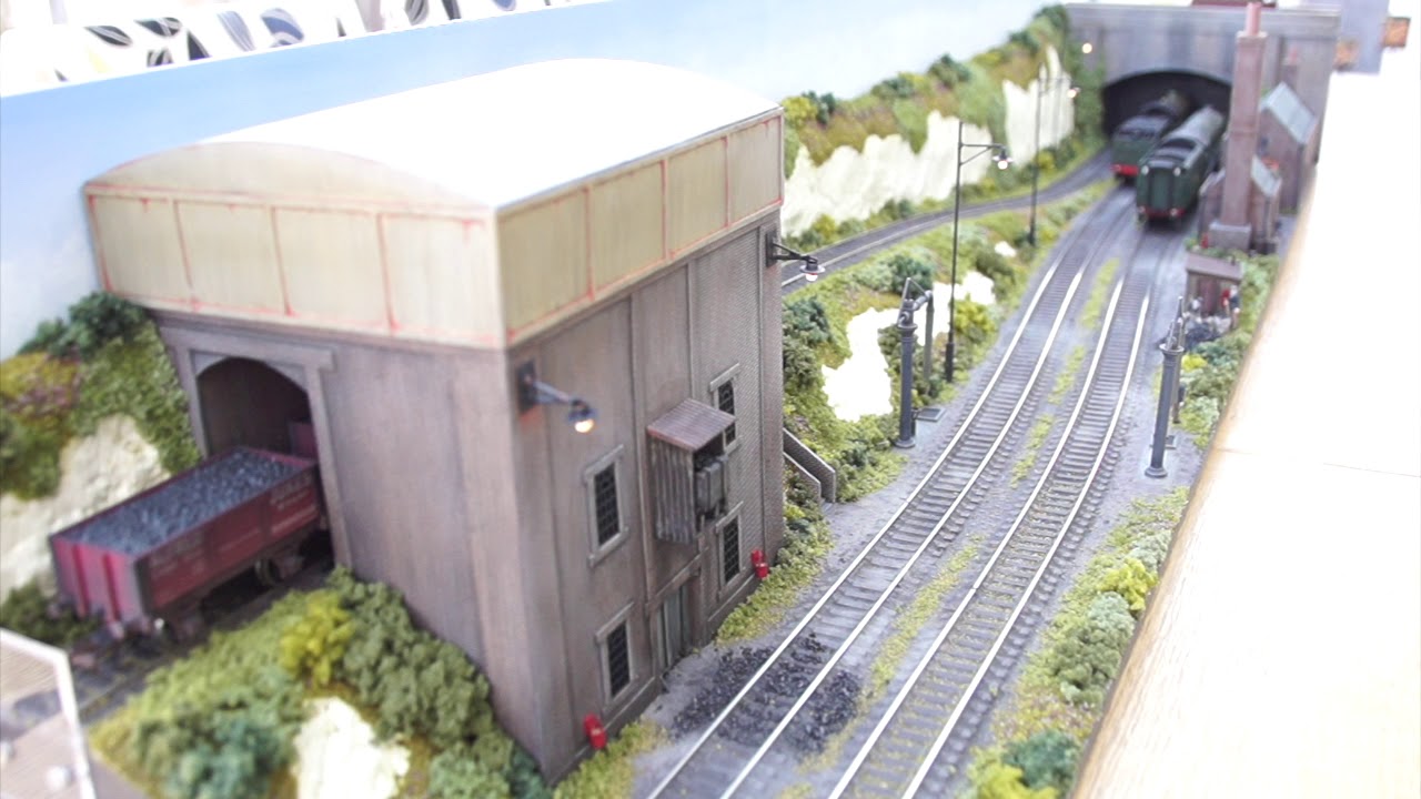 Brooking Vale Coaling Stage, an automated OO Gauge Shelf Layout. Part ...