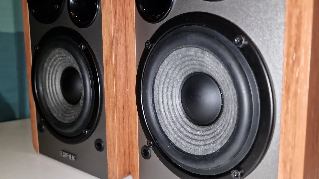 Edifier R1280T Bass Test #2 - YouTube