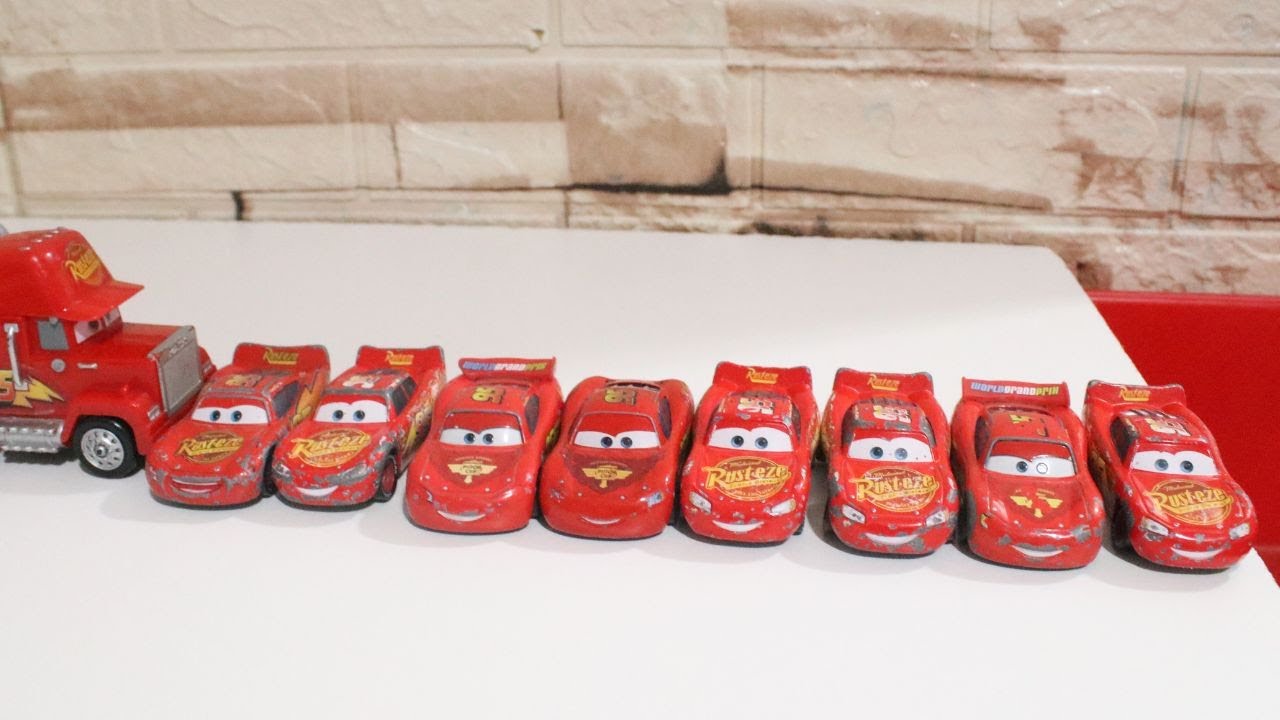 Disney Pixar Cars Lightning McQueen, Francesco, The King, Chick Hicks ...