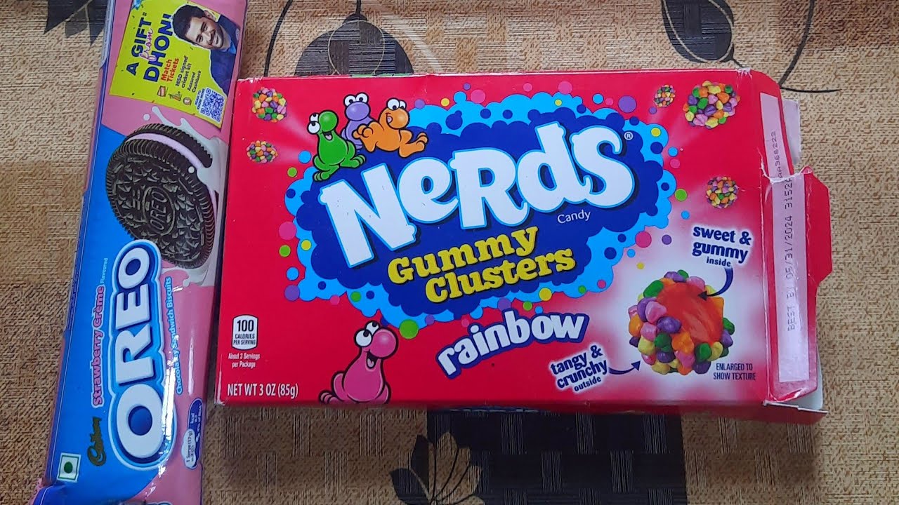 Oreo strawberry nerds gummy clusters sandwich cookies - YouTube