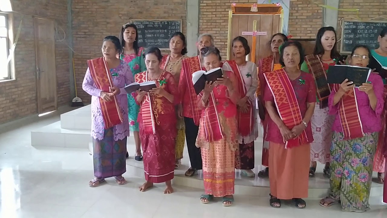 Natal saitun GBKP kutamale - YouTube